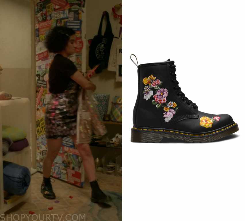 Ilana Glazer Clothes, Style, Outfits, Fashion, Looks | Shop Your TV