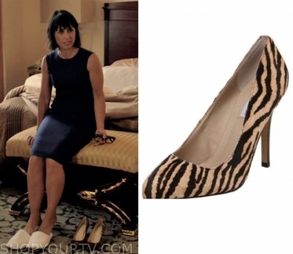 Shameless: Season 10 Episode 8 Claudia's Tiger Print Pumps | Shop Your TV