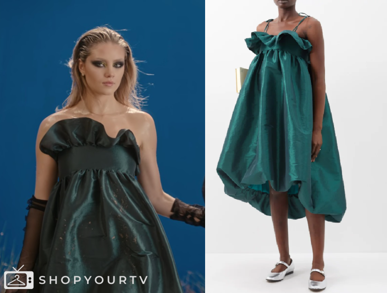 Geek Girl (Netflix) Clothes, Style, Outfits, Fashion, Looks | Shop Your TV