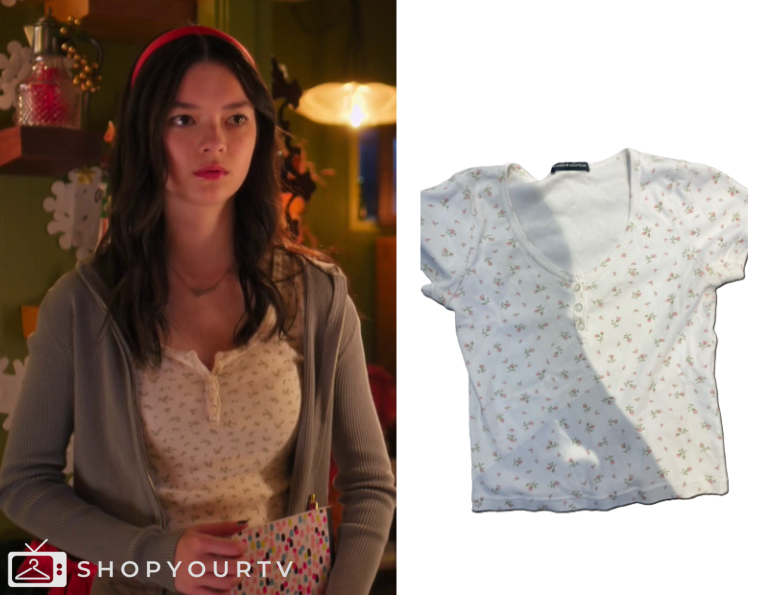 Reginald The Vampire: Season 2 Episode 7 Claire's Floral Henley Top ...
