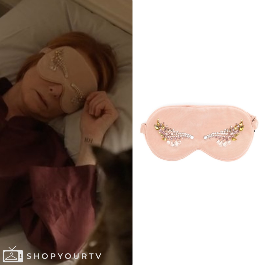 And Just Like That: Season 3 Episode 4 Miranda’s Pink Embellished Eye ...