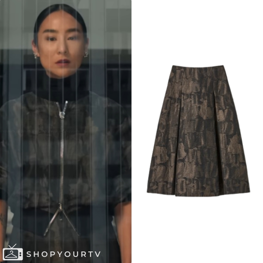 The Morning Show: Season 4 Stella's Paintstroke Jacquard Pleated Skirt ...